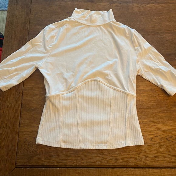 TJMaxx | Tops | 34 Length Sleeve Cream Turtle Neck | Poshmark